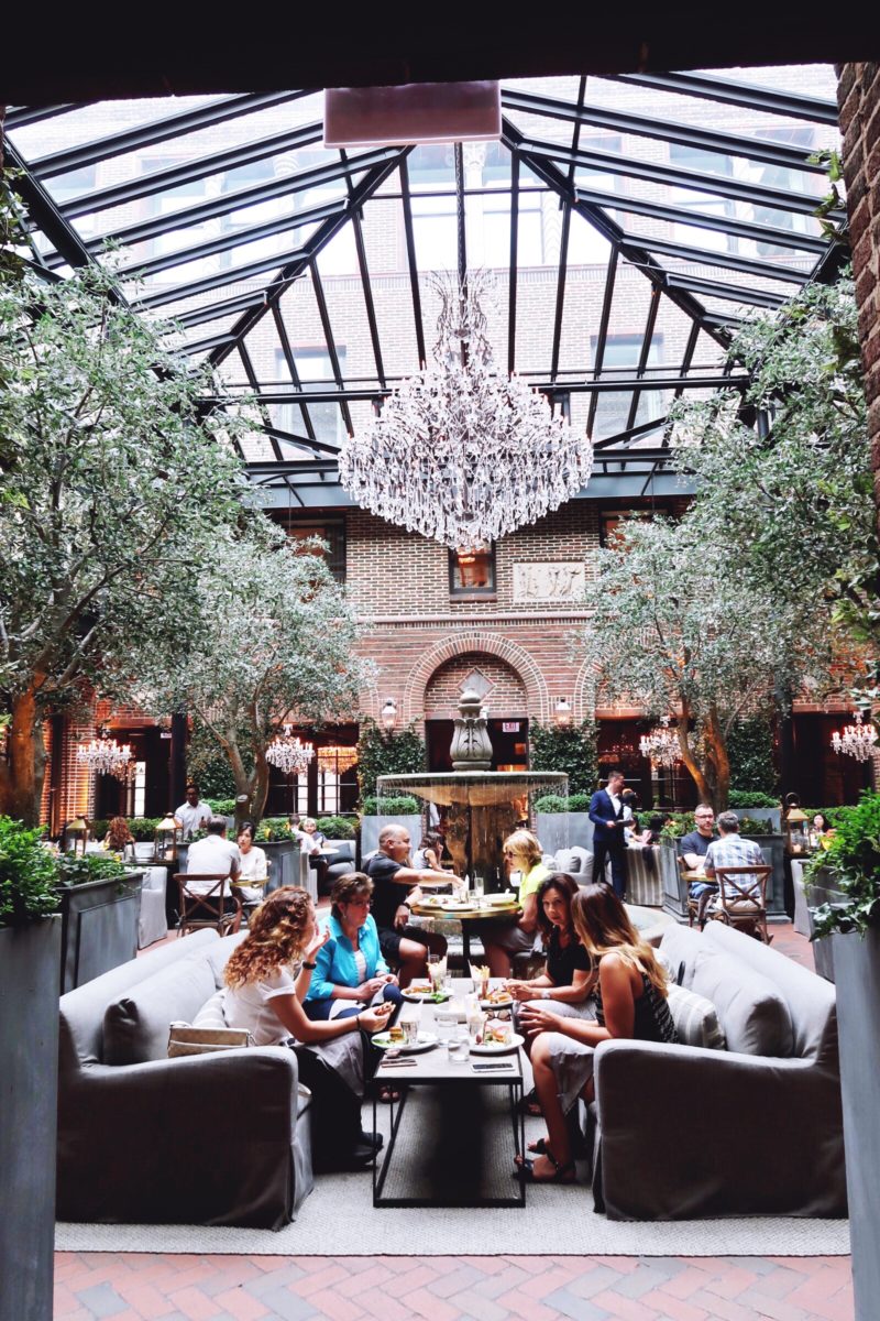 Chicago Travel Guide - Glitter & Gingham